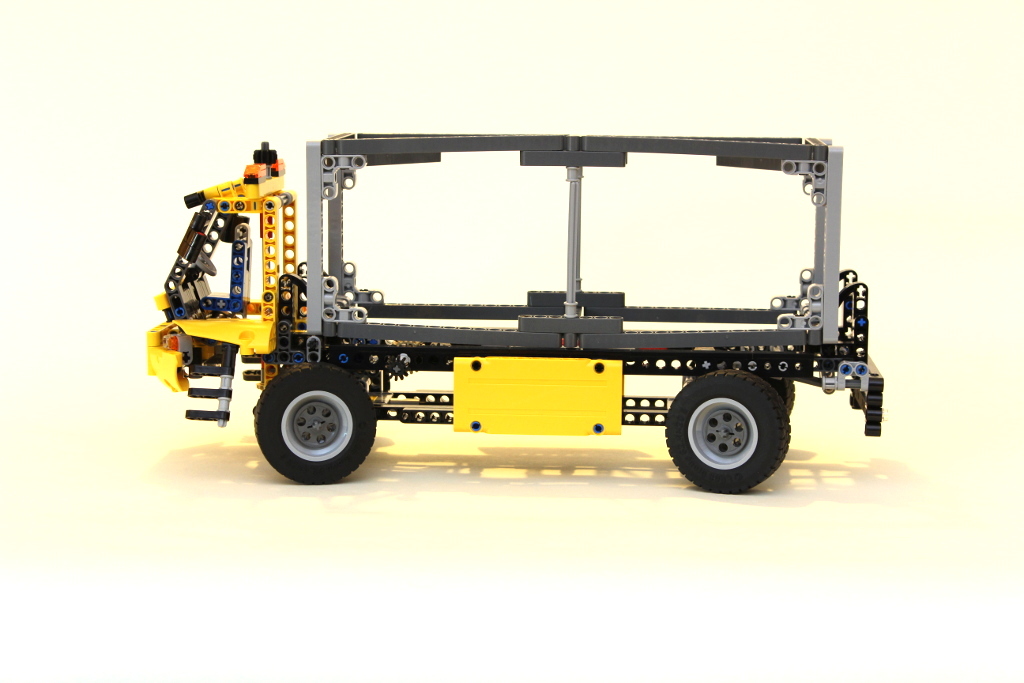 360º View Lego Technic 42009 Mobile Crane MKII (B Truck) | Hiperbock